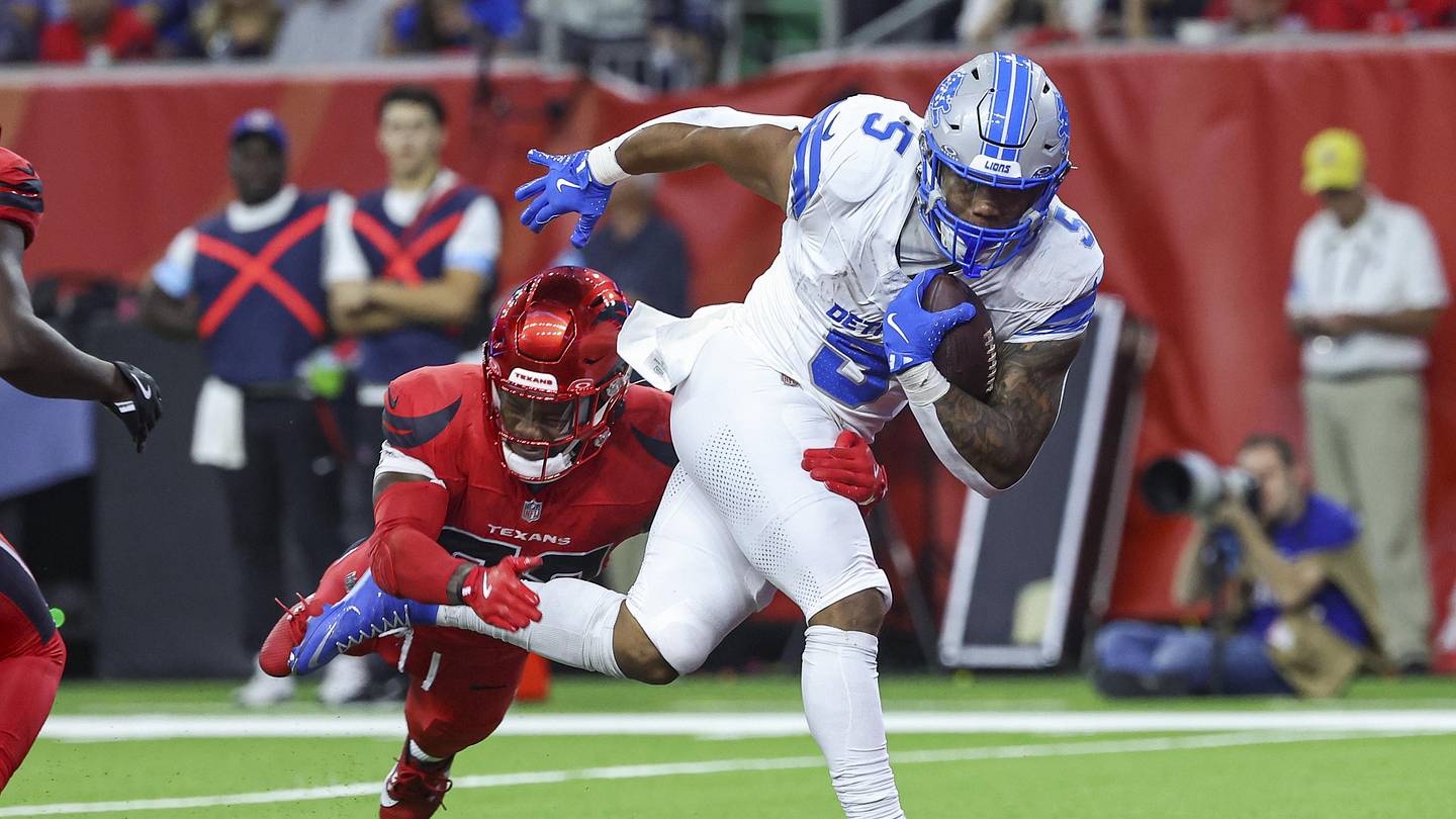 Lions-Texans Trade Grades: Houston Flips Draft Picks, O-Lineman for Stud RB