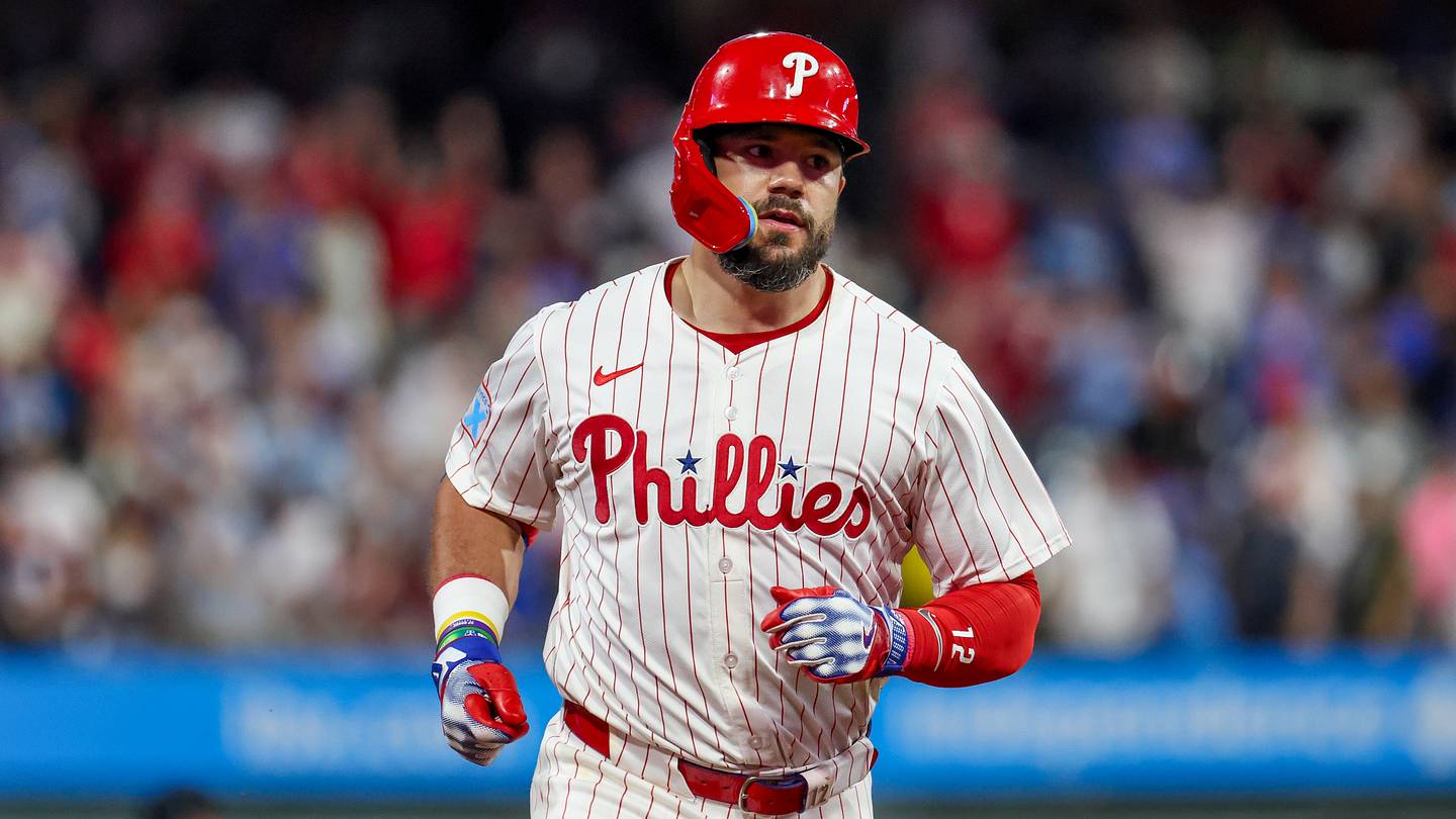 Phillies' preferred timeline clearly clashes with Kyle Schwarber's free ...