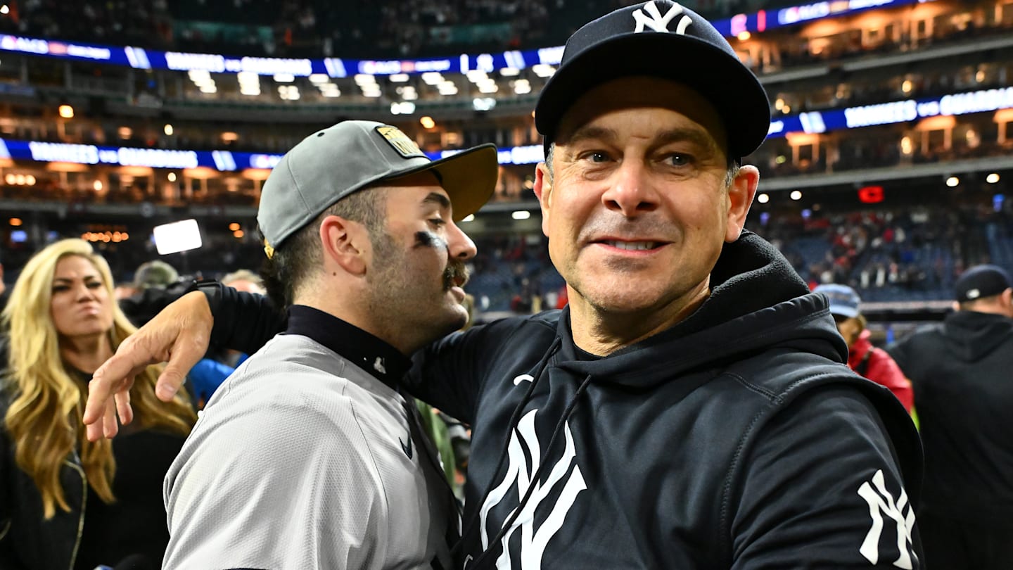 Latest peek inside Yankees' locker room all but confirms Aaron Boone ...