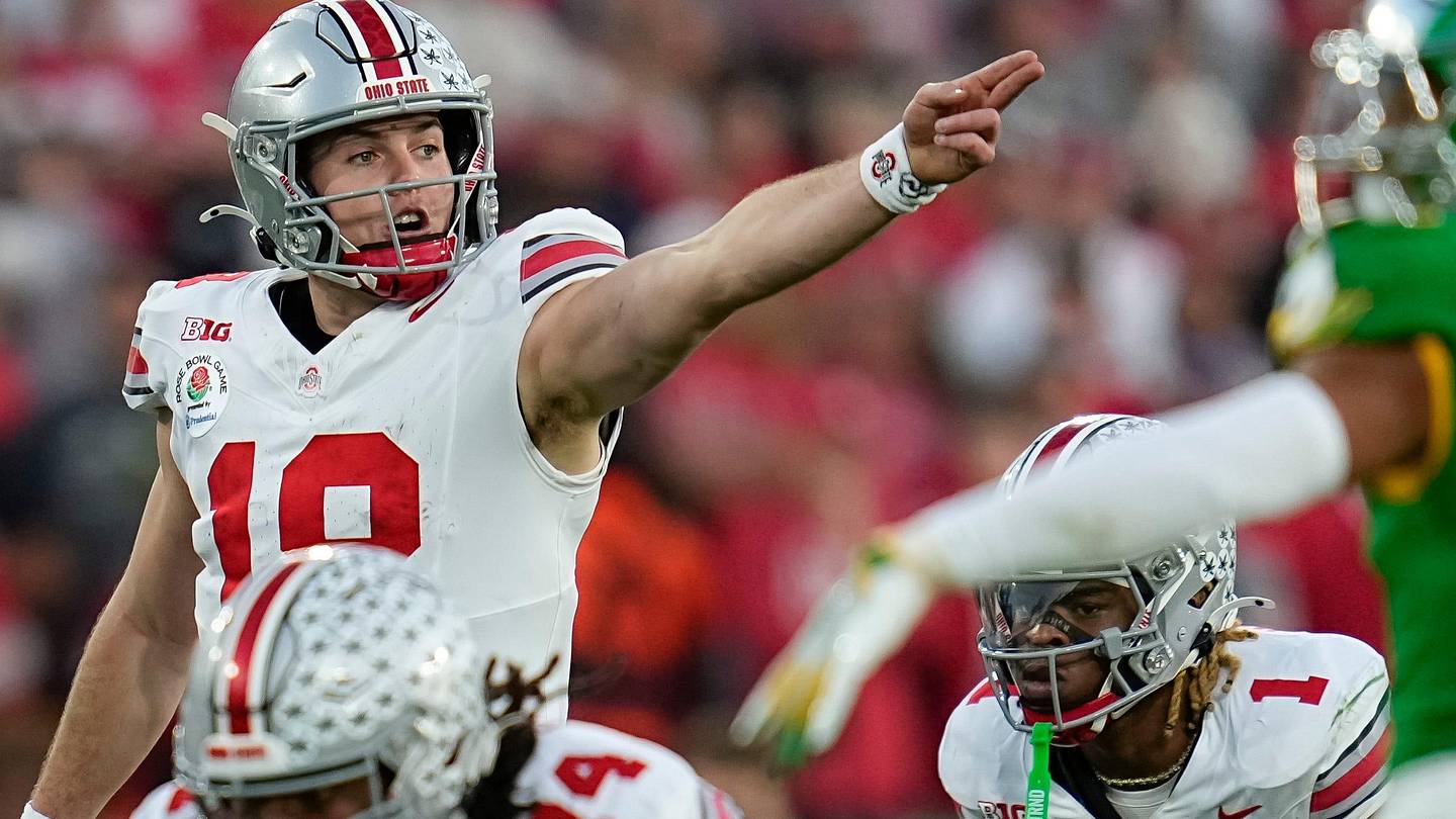 College football games today: Ohio State vs. Texas schedule for Friday