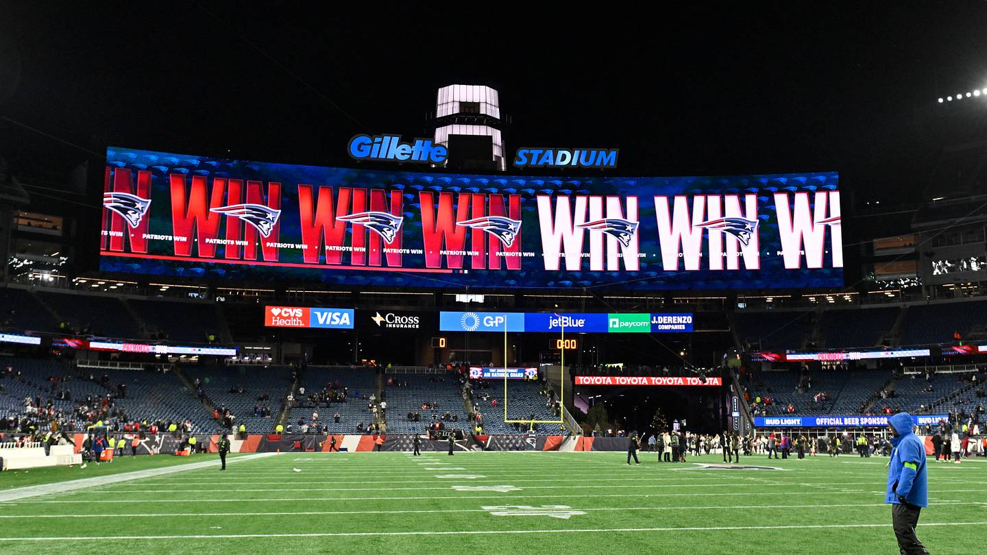 Patriots Owner Explains Why Gillette Stadium Won't Have Dome