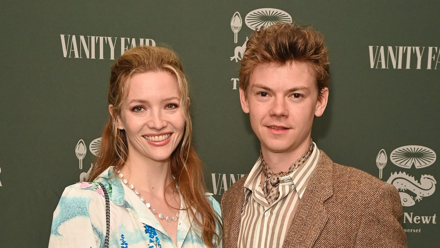 Game of Thrones alum Thomas Brodie-Sangster marries actor (and Elon ...