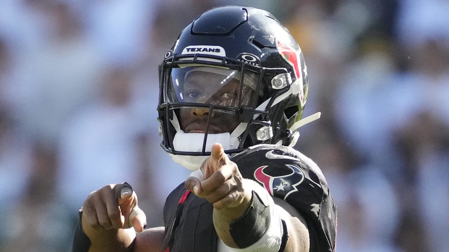 Houston Texans Name Joe Mixon Additional Captain for 2024 Season