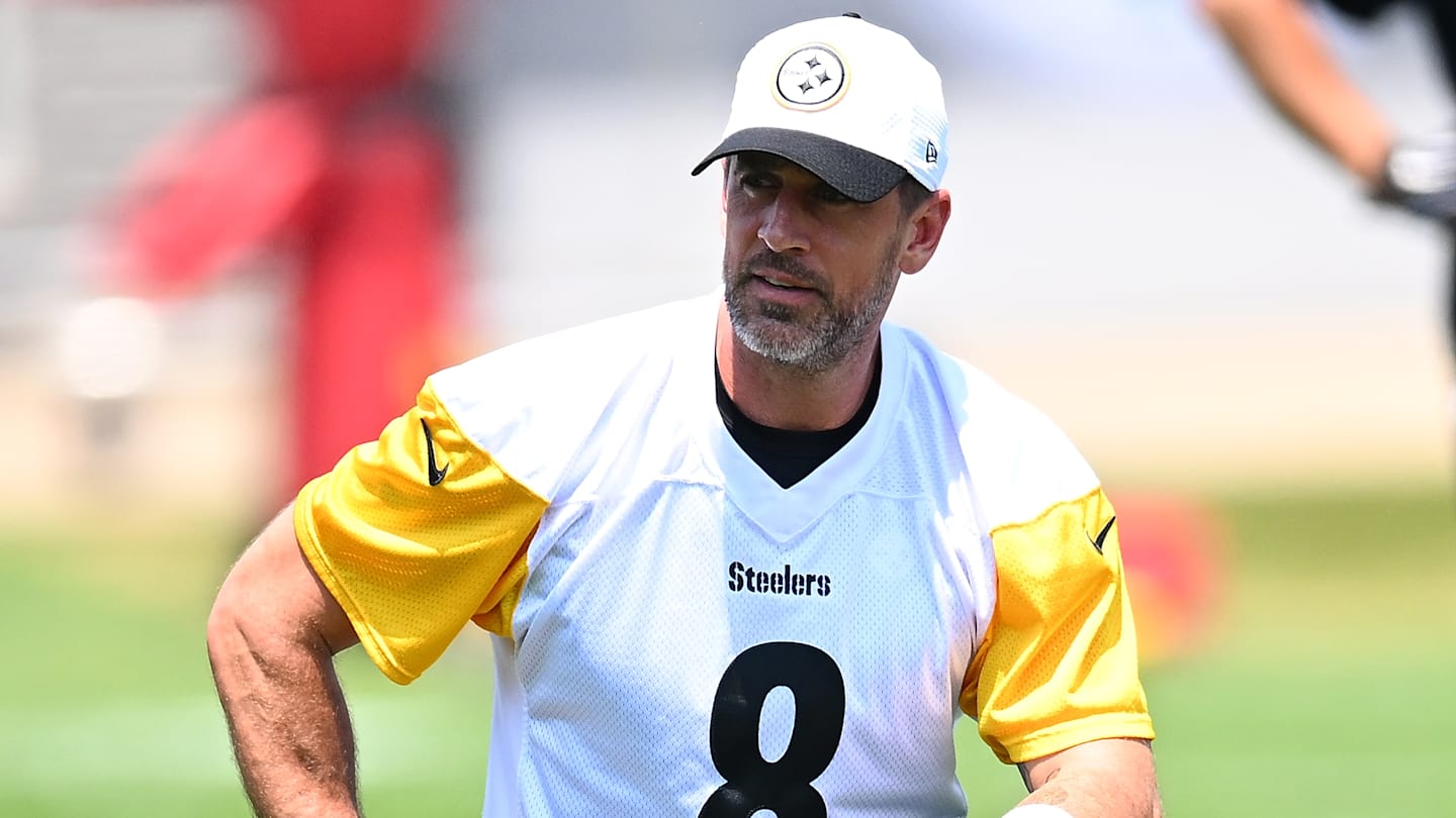 Aaron Rodgers promises to disappear after final season with Steelers