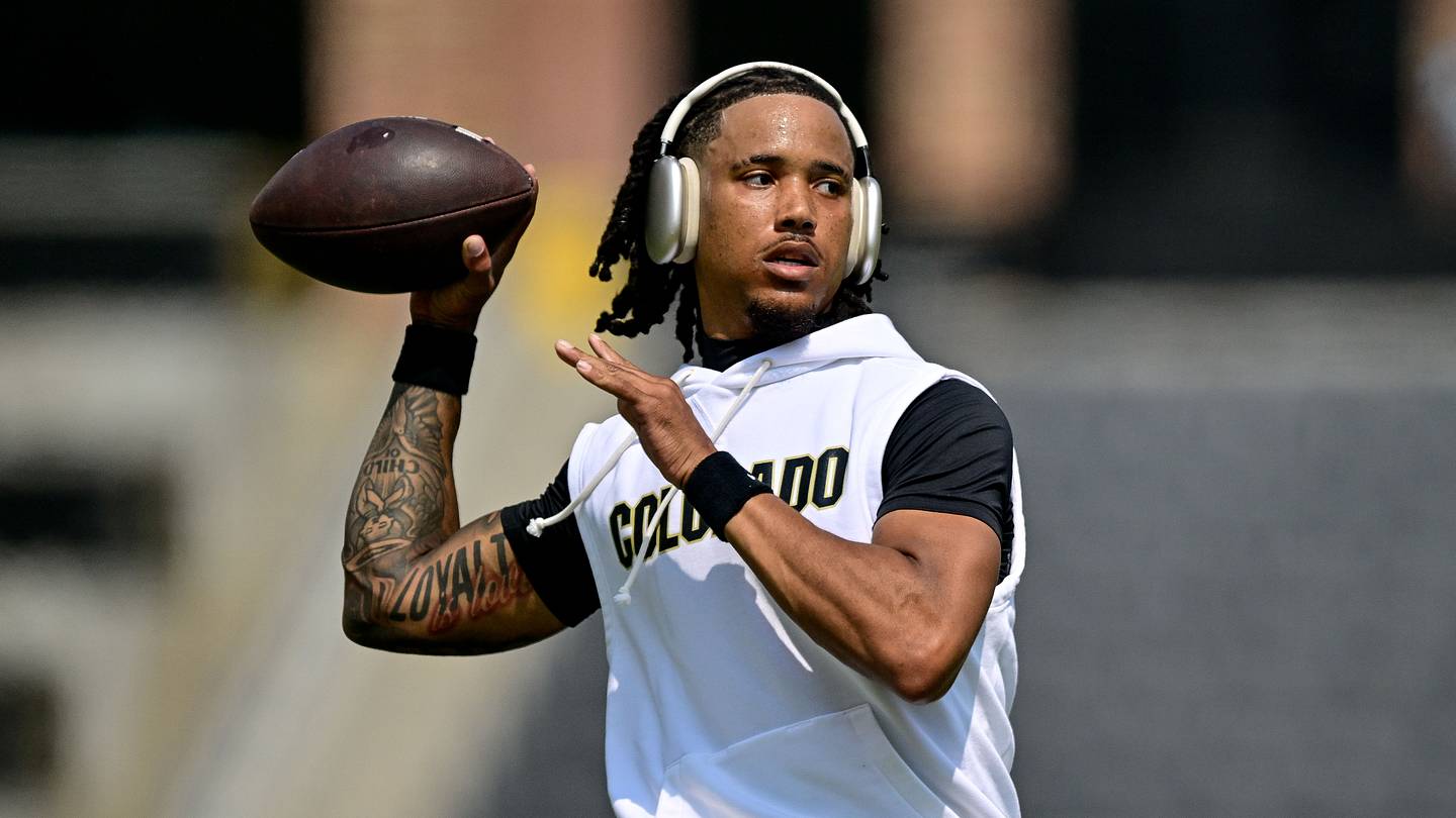 Former Tennessee QB loses his starting job with Deion Sanders after ...