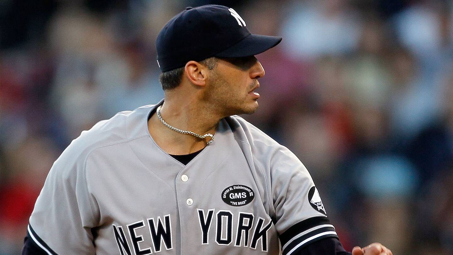 MLB insider makes Andy Pettitte a Hall of Fame villain, conveniently ...