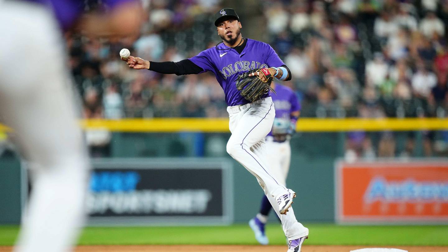 Royals Sign Former Tigers, Rockies Utility Man Harold Castro to Minor ...