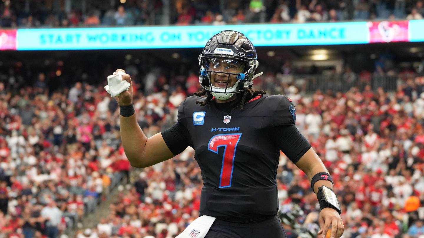 Texans’ C.J. Stroud Highlights Rookie WR Helping Rising Offense