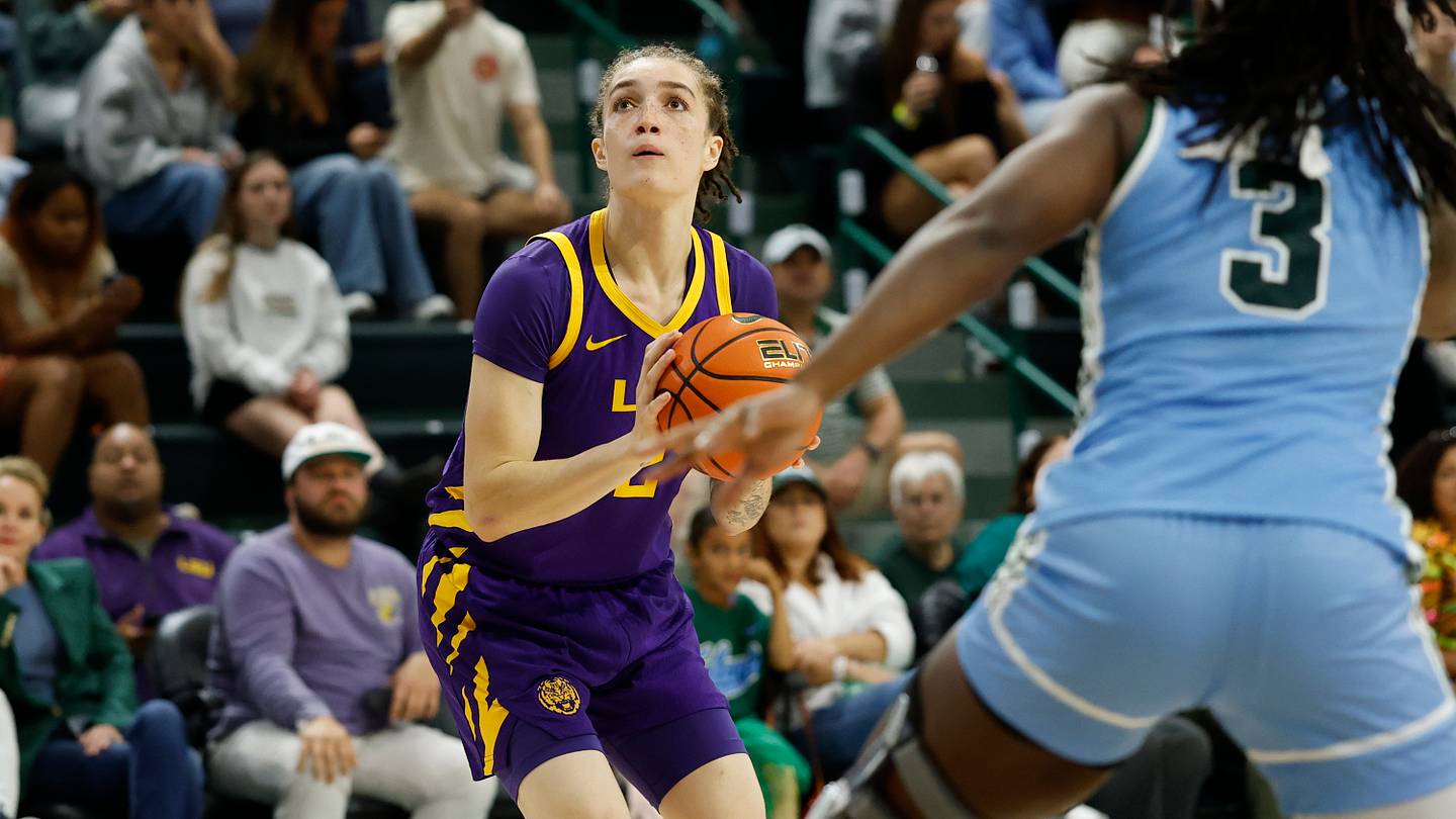 Kim Mulkey gives ultimate praise to Grace Knox following breakout ...