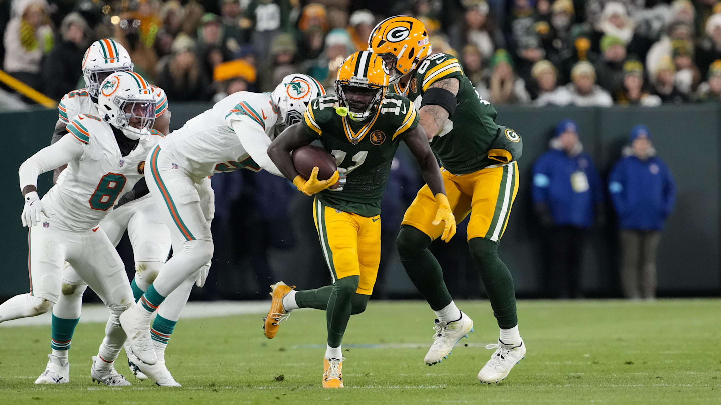 Alternate angle of Jayden Reed's one-handed catch makes it even more incredible