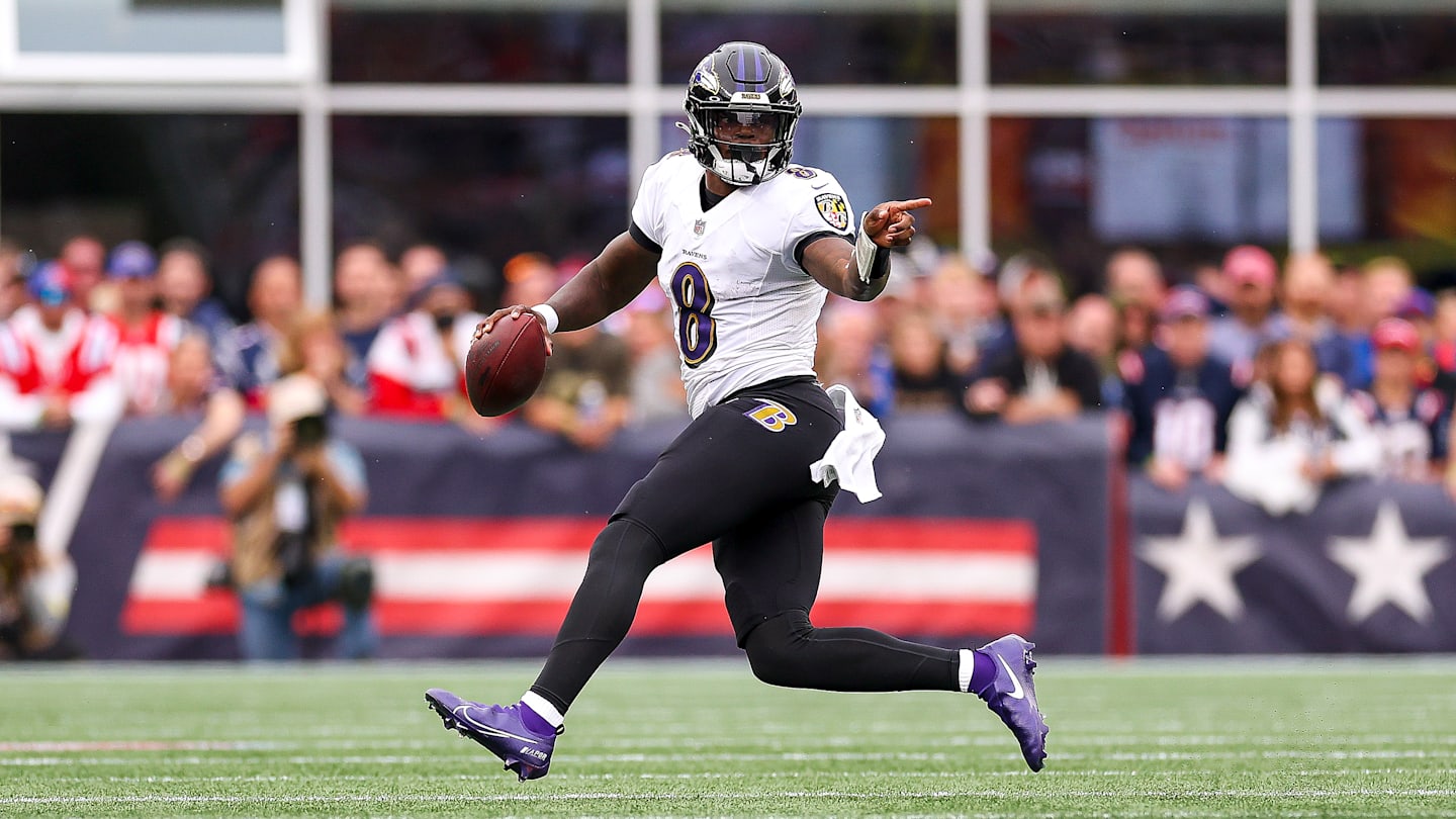 Which uniform are the Ravens wearing in Week 2?