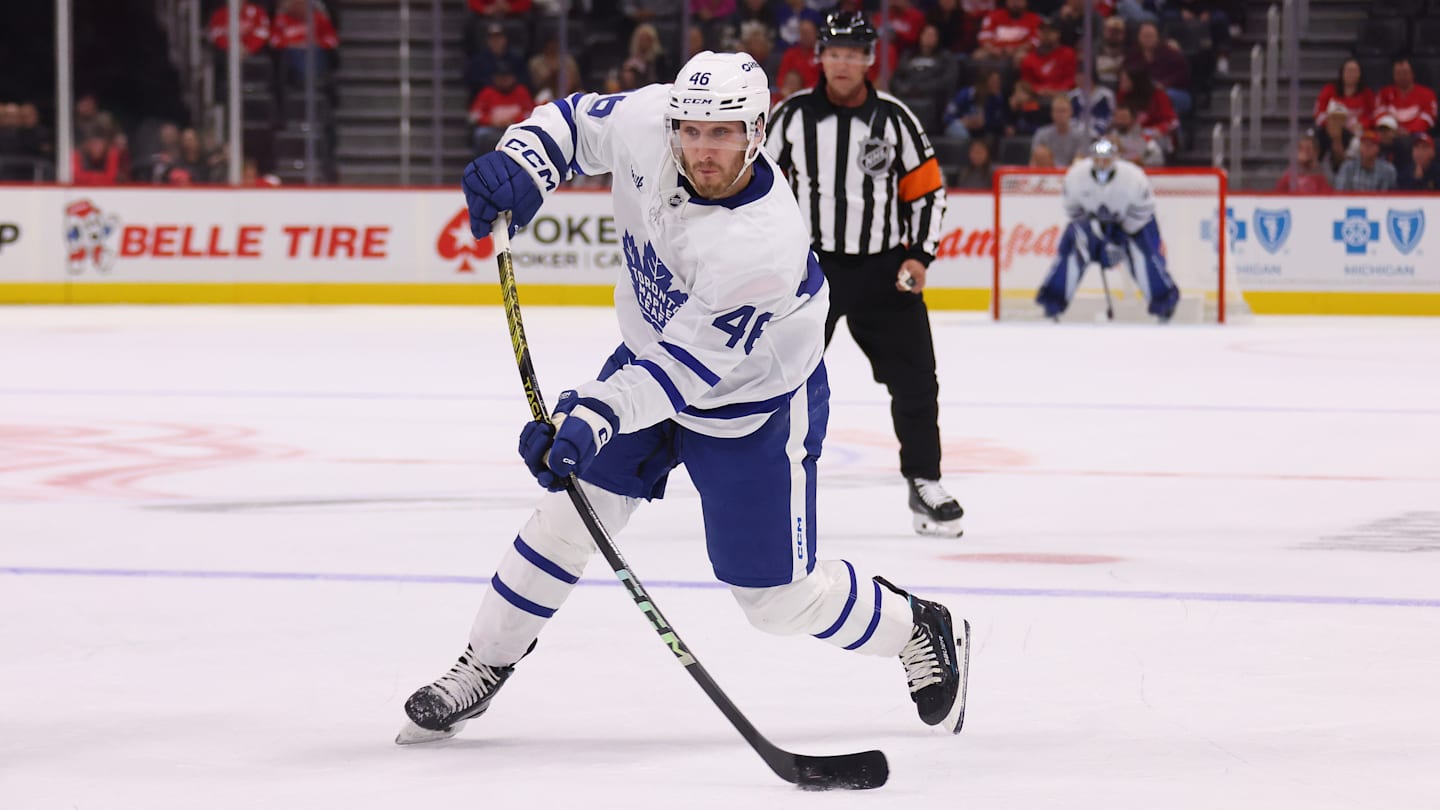 Alex Steeves pushing for a call-up to the Toronto Maple Leafs