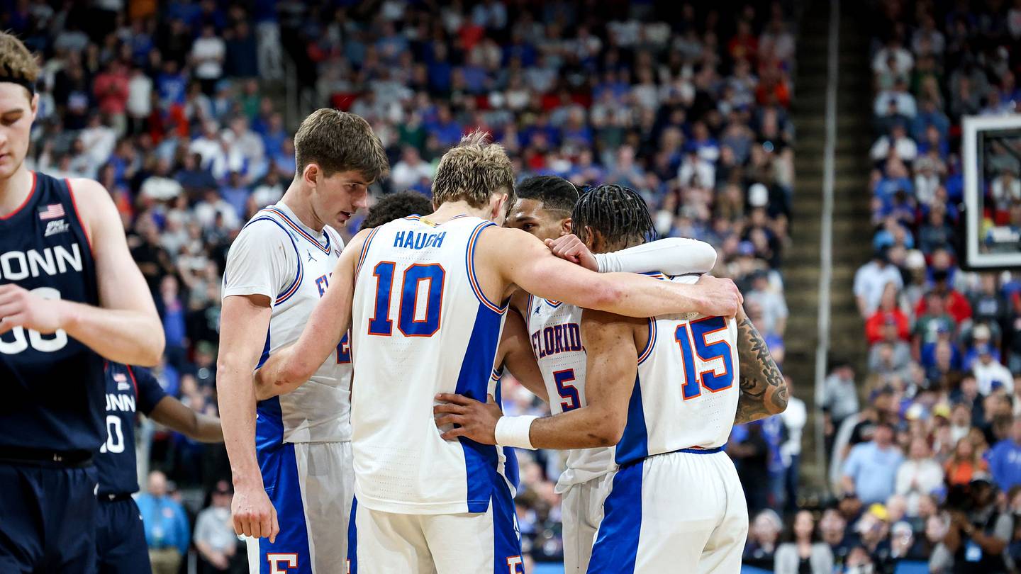 Photos from Florida Gators' Win Over UConn in NCAA Tournament