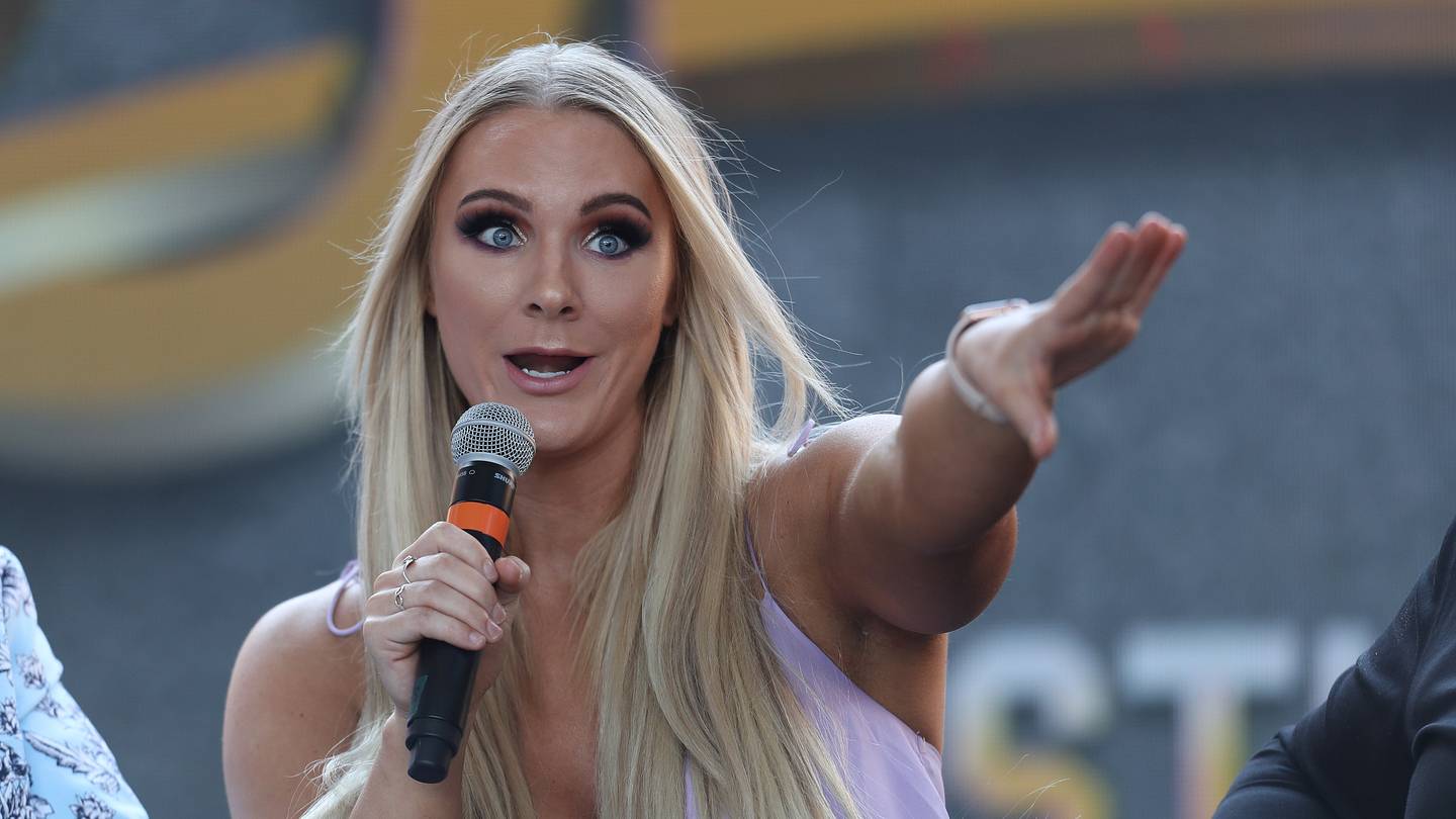 WWE should make a full court press to sign Kamille in 2024