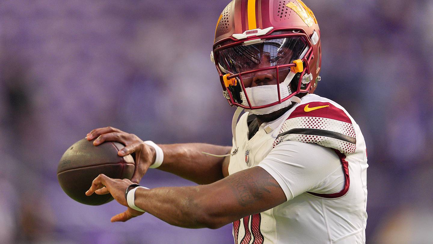 Josh Johnson, Malik Davis are Last Minute Sleepers for Christmas Day ...