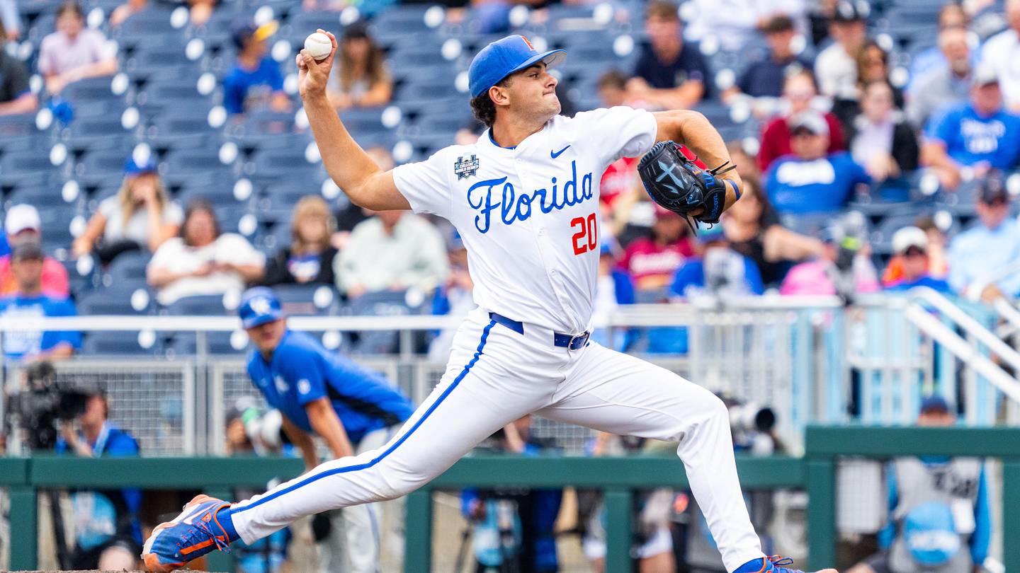 Two Gators Pitchers Battle for the Final Weekend Spot