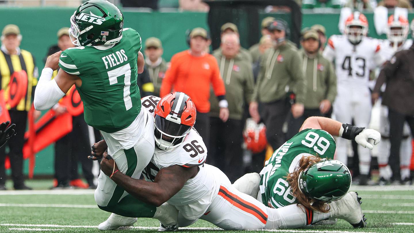 What Maliek Collins injury means for the Cleveland Browns