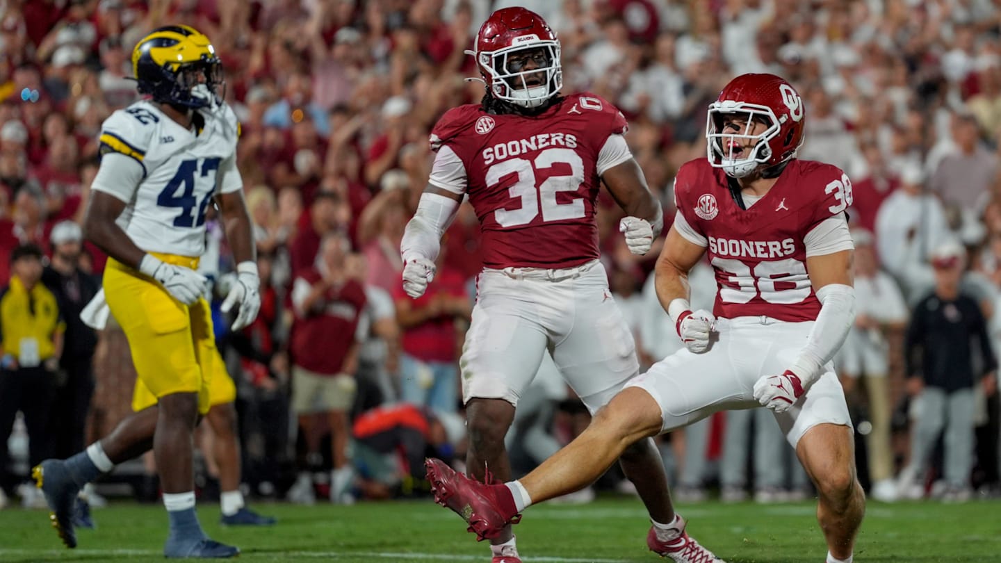 Owen Heinecke injury update: LB left game vs Auburn in first quarter