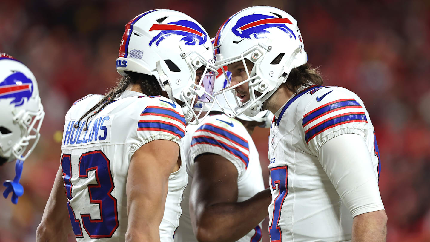 Mack Hollins - Should the Bills extend him or let him walk in free agency?