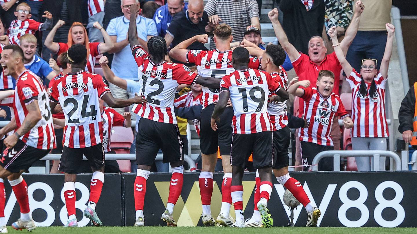 Sunderland Trio Make History With Record-Breaking Display in West Ham Win