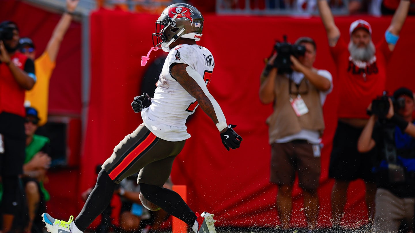 Is Bucky Irving playing today? Latest injury update for Week 15 vs ...