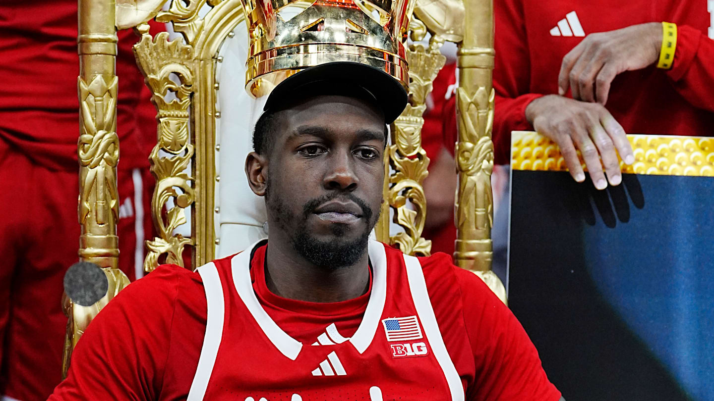 Nebraska Cornhuskers News: You should see them in a crown, losing ...