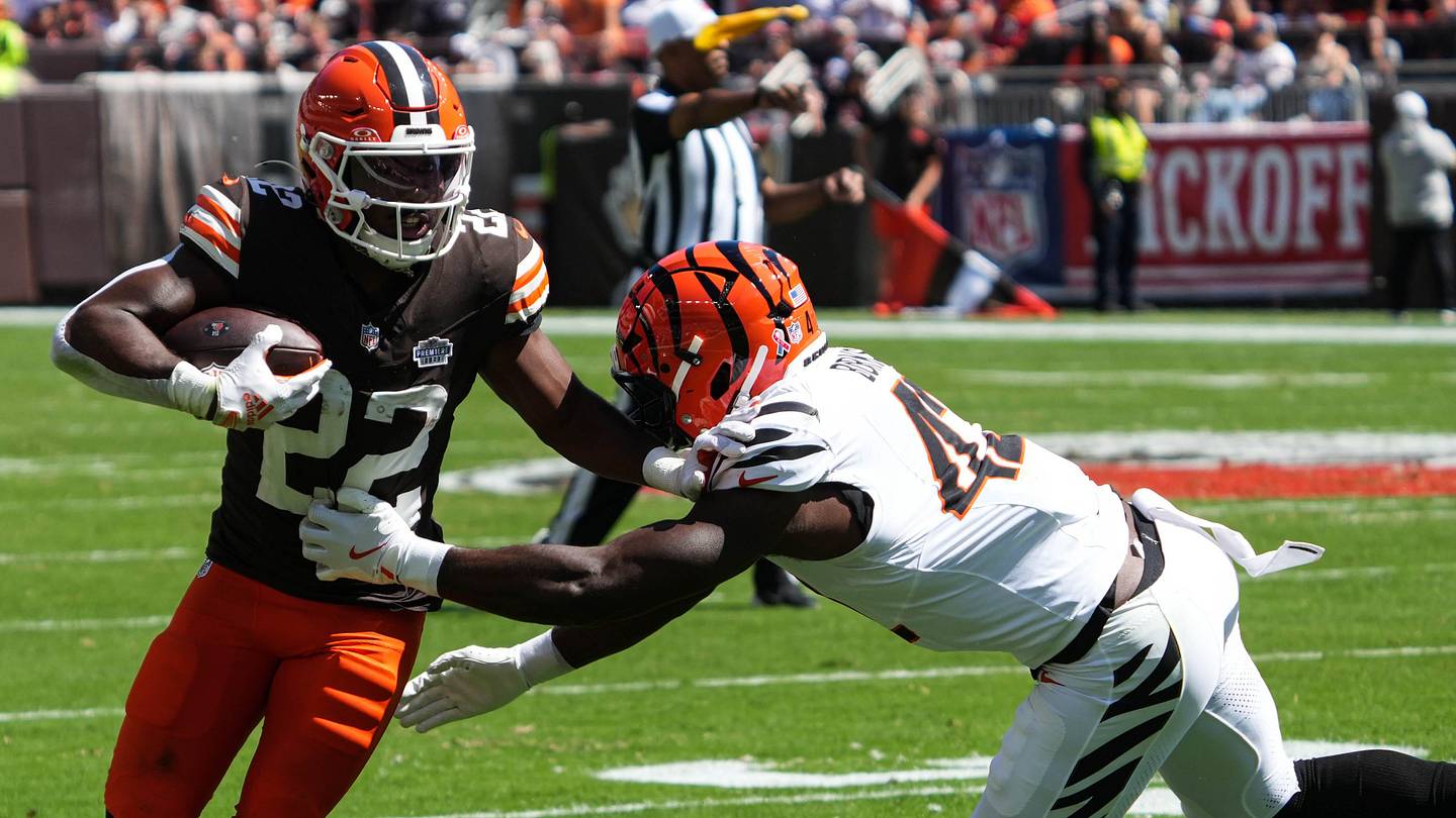 Dylan Sampson And 3 More Week 2 Fantasy Football Waiver Wire Running ...