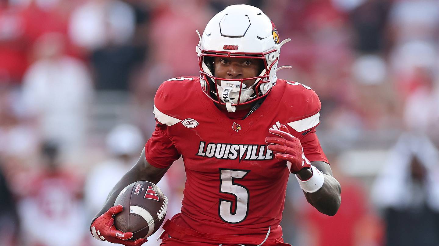 Louisville star WR Caullin Lacy helped to the sidelines vs. SMU: Latest ...