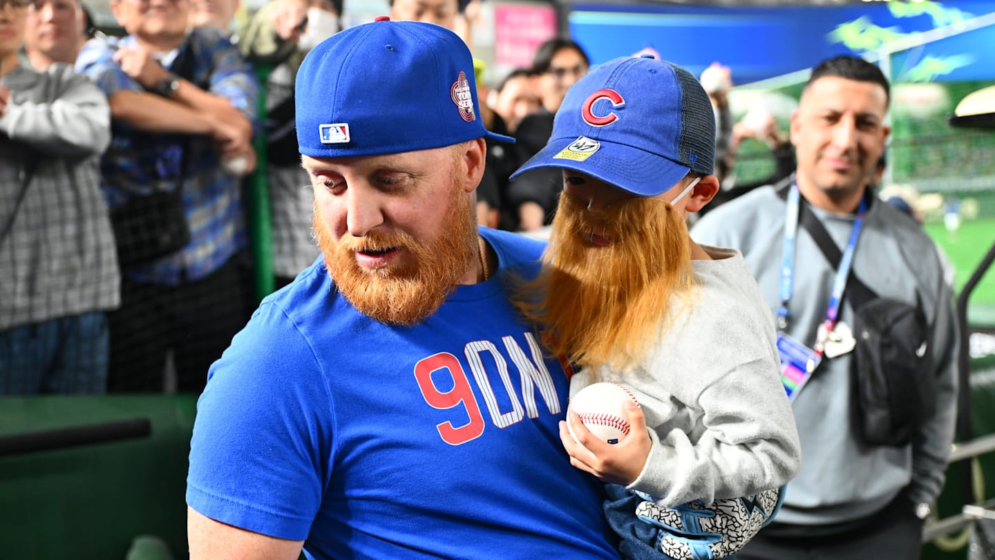 At age 40, Justin Turner is embracing the Chicago Cubs experience wholeheartedly