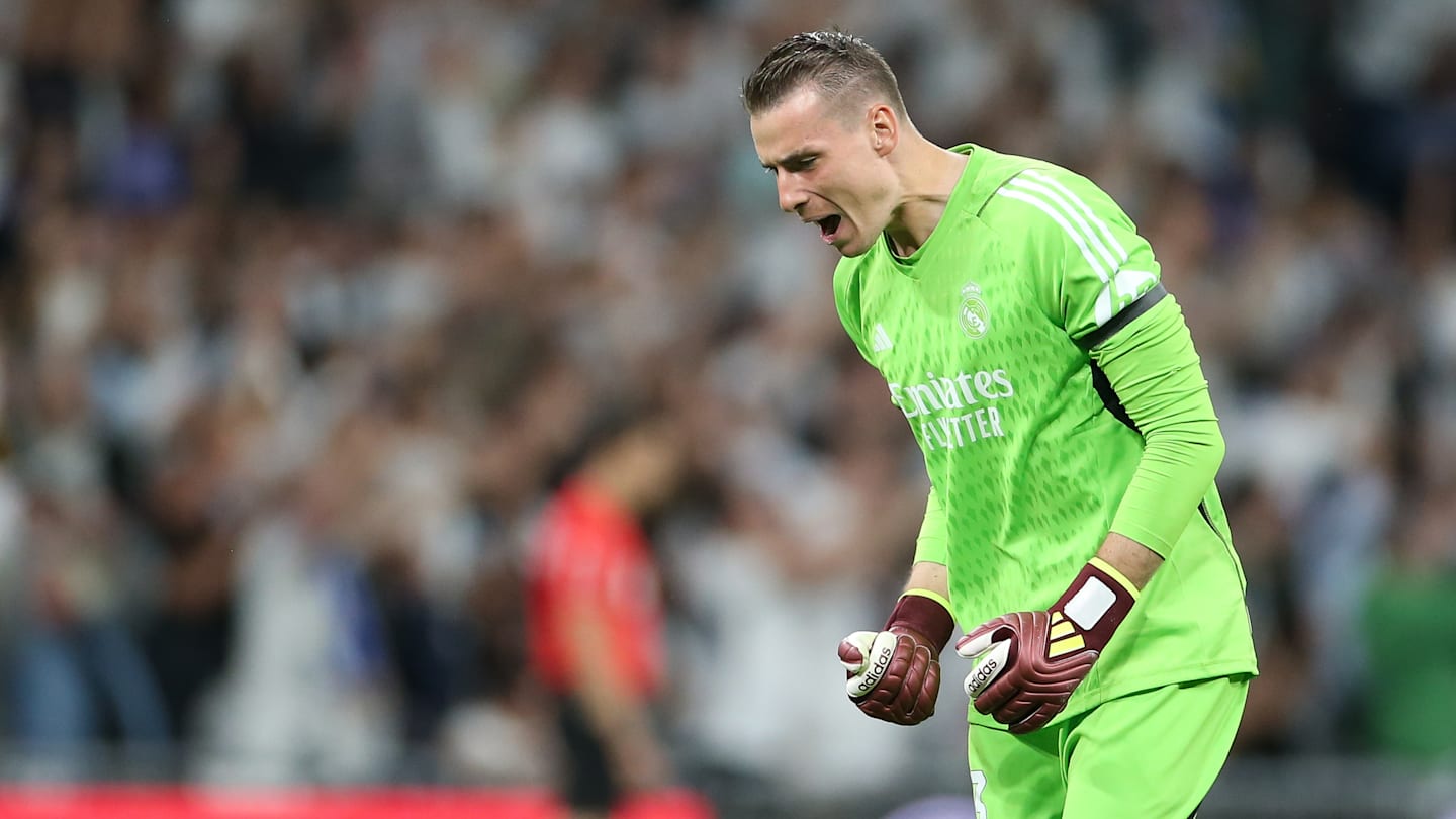 Report: Arsenal make offer for impressive Real Madrid goalkeeper