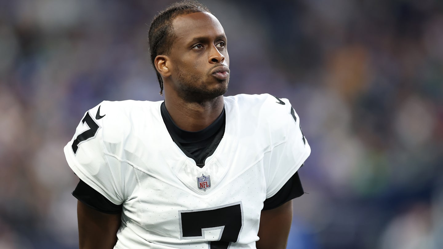 Raiders fans are completely over the Geno Smith experiment after Chiefs ...