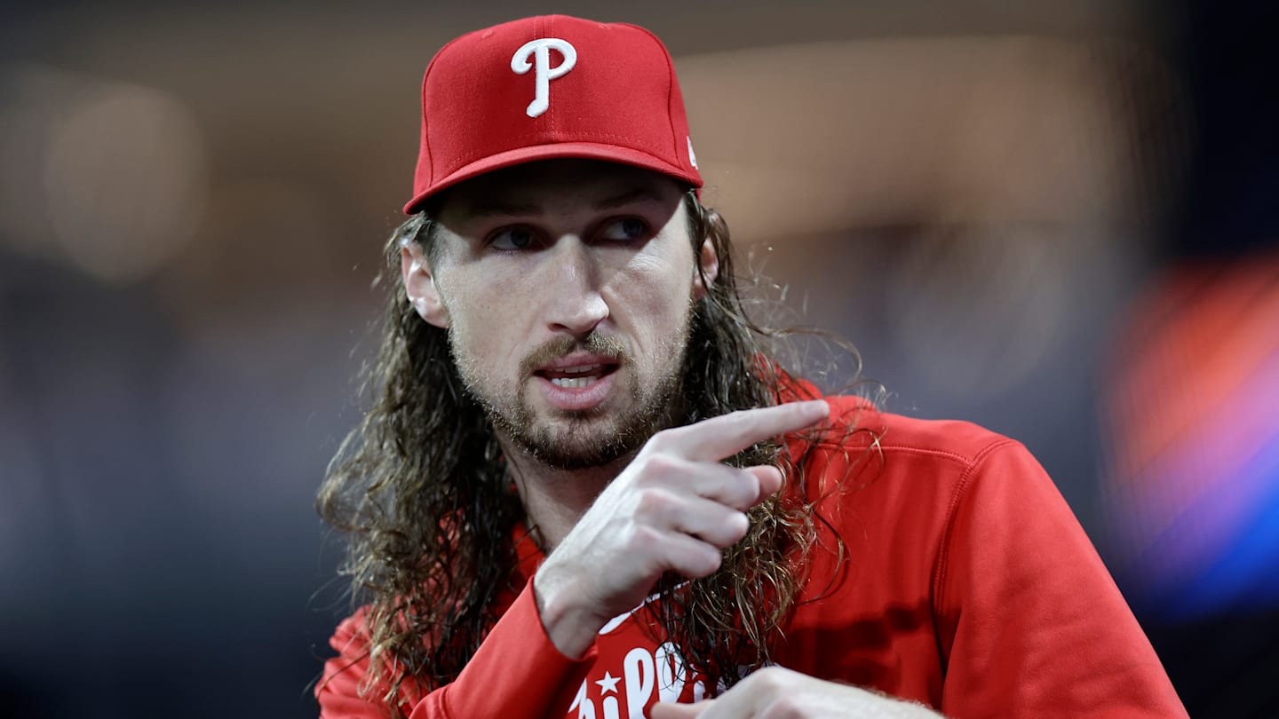 Phillies’ long-haired lefty obliterates ex-MLBer Jeff Frye over Yankees ...