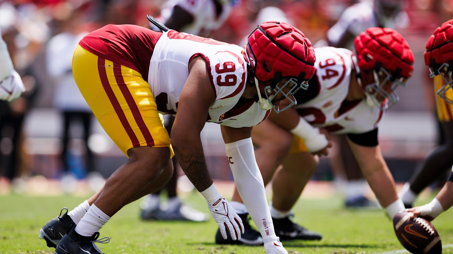 Tomuhini Topui video with USC staff actually shows why Trojans are ...