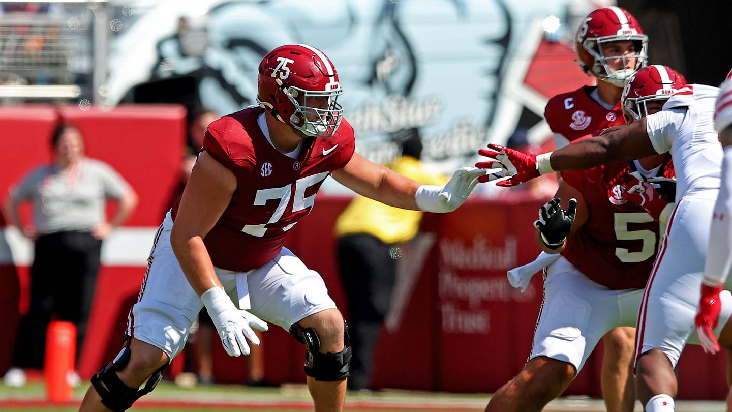 Alabama offensive lineman fans wanted benched graded out elite vs ...