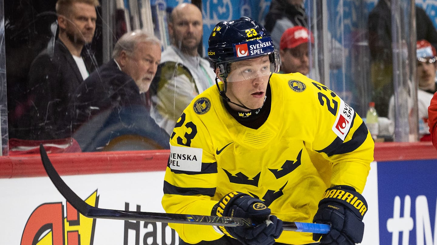 Red Wings at Worlds: Raymond Leads Sweden to Bronze as Kasper Shines ...