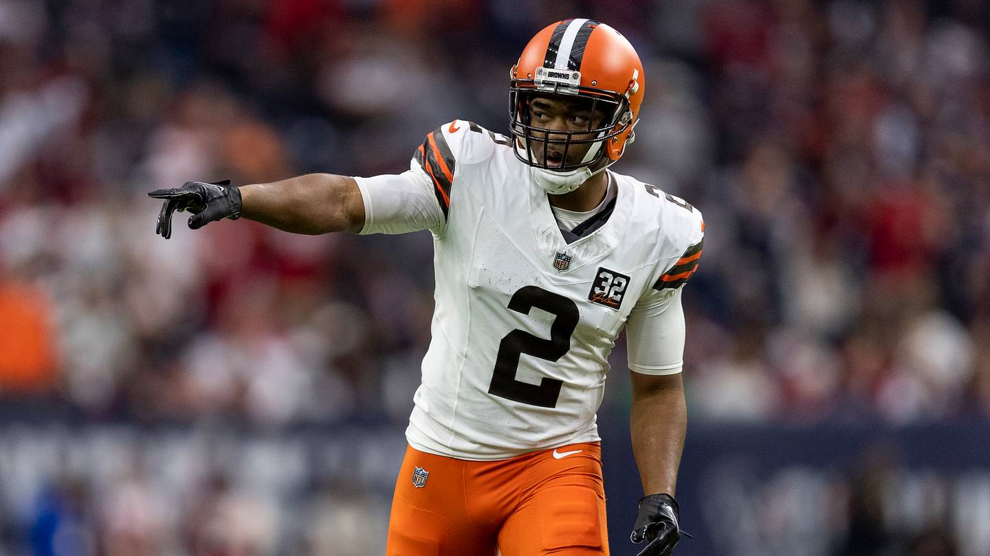 NFL reporter explains why the Chiefs were never in on Amari Cooper