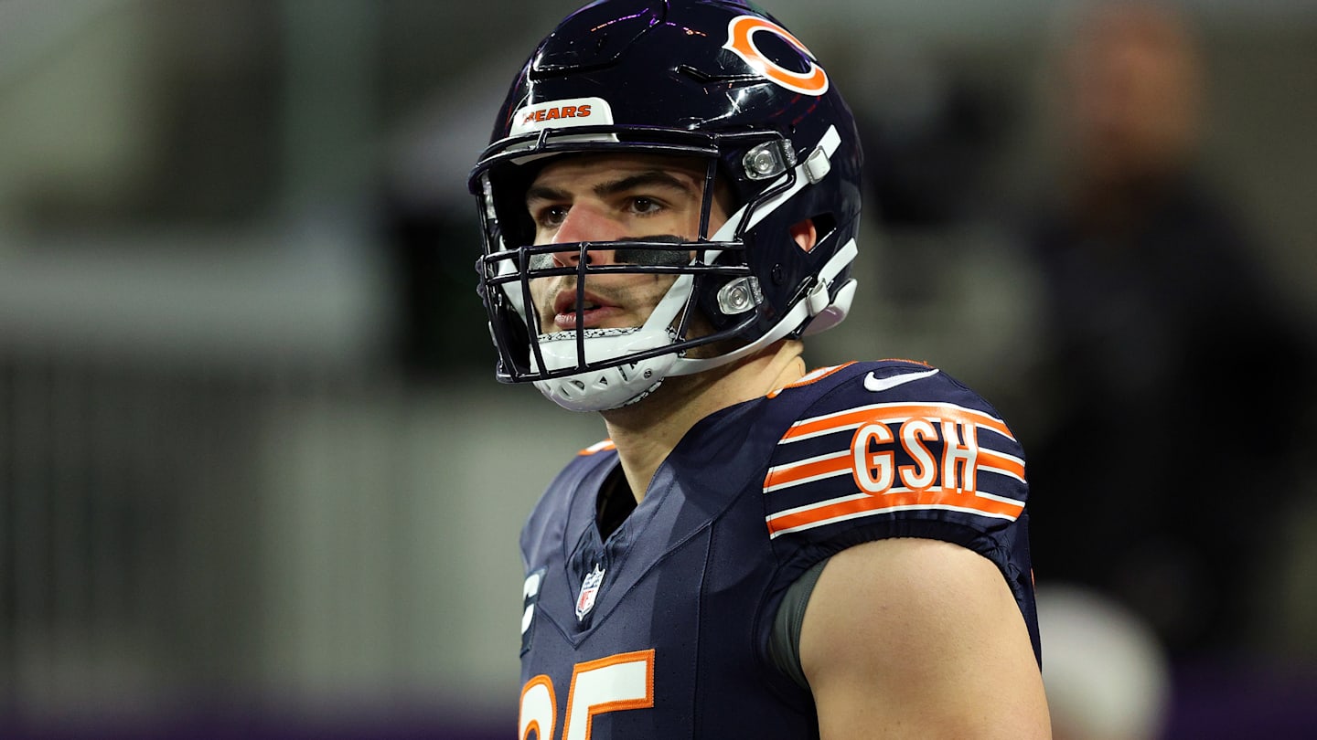 Cole Kmet gives painfully obvious summary of Bears' 2024 season
