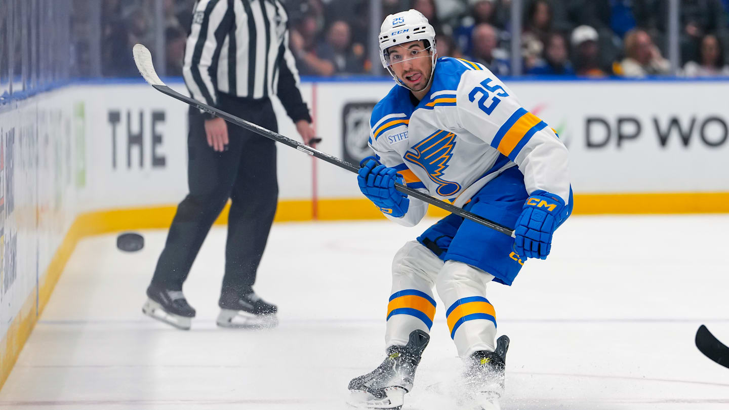 Jim Montgomery is keeping players accountable with his line changes