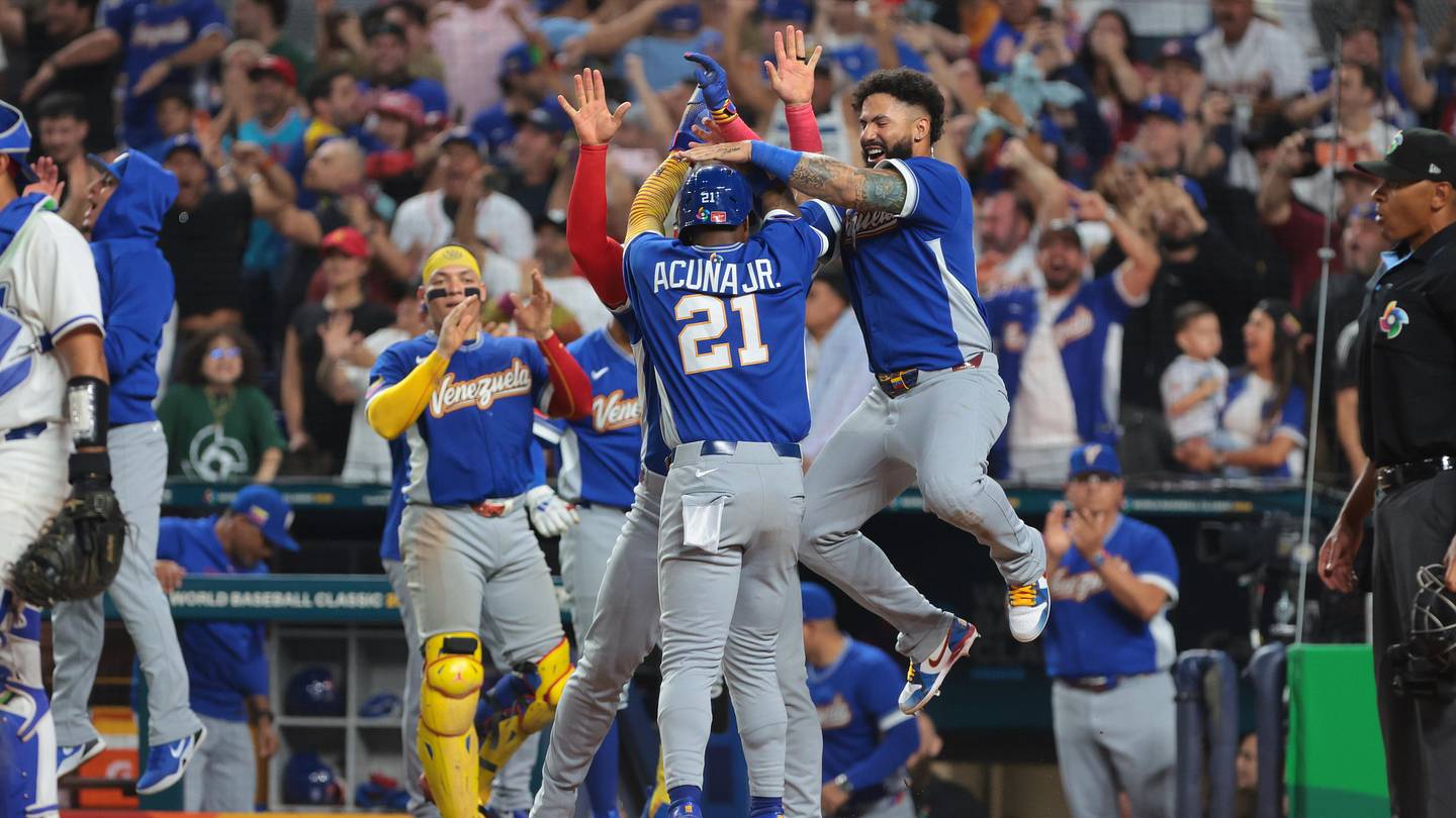 How Venezuela Rallied vs. Italy to Reach World Baseball Classic Final ...