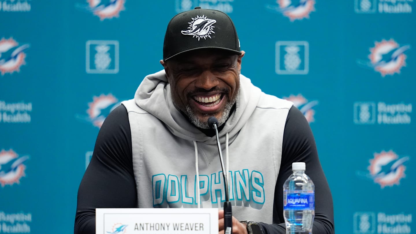 Dolphins DC Anthony Weaver may have blown his shot to be a head coach ...