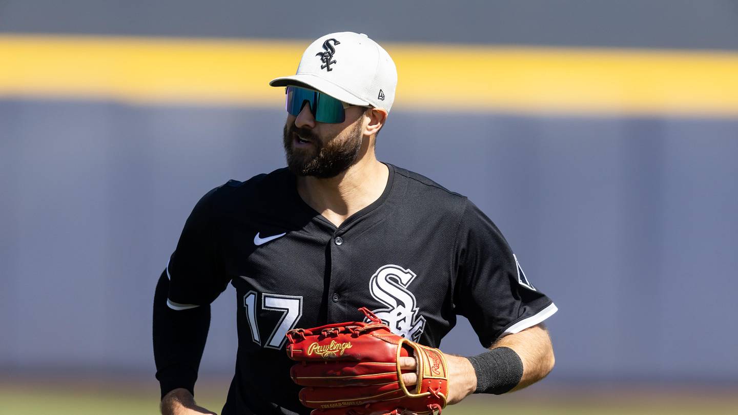Joey Gallo Drawing Interest From Multiple Teams to Return to MLB As a ...