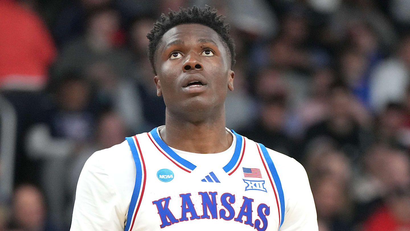 Don’t worry, Kansas Jayhawks fans: Flory Bidunga will return despite ...