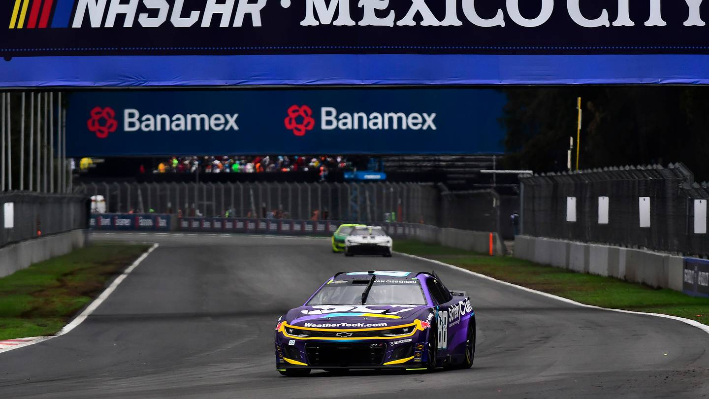NASCAR foolishly ditched a rule that fans desperately want back