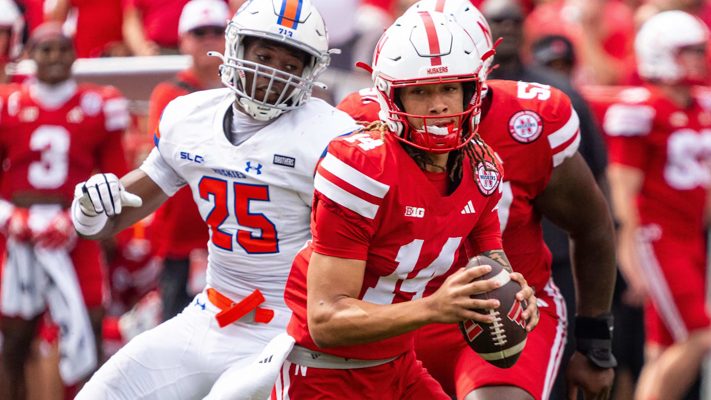 Nebraska Heisman winner had great advice to TJ Lateef before his 1st start