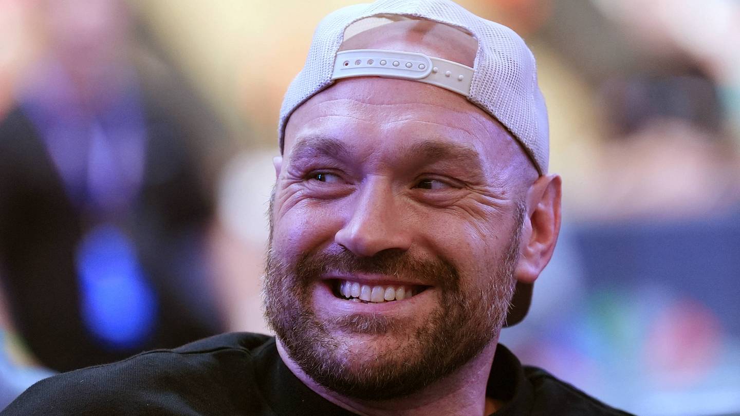 Tyson Fury Brutally Shades Potential Fights with Daniel Dubois and ...