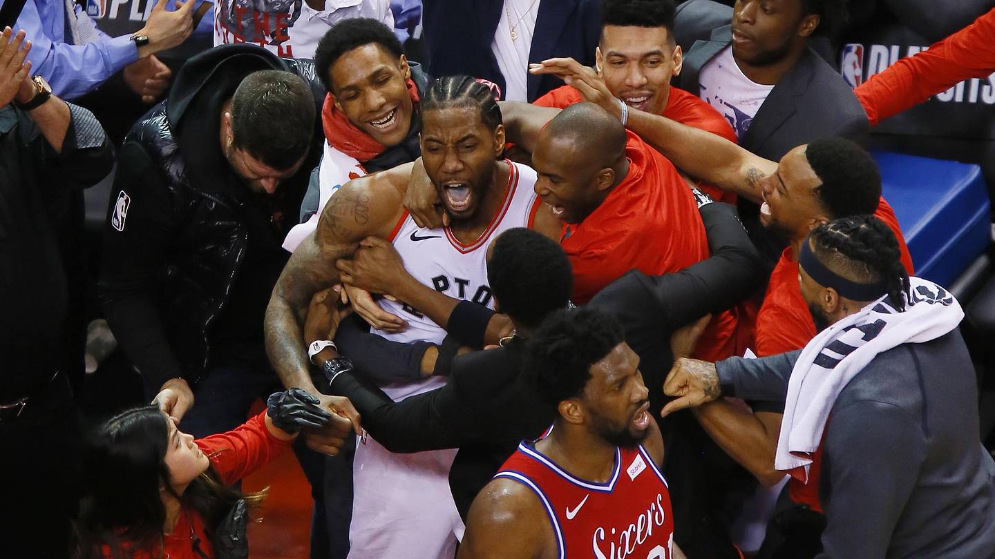Kawhi Leonard’s Buzzer-Beater Sparks Bad Reminder for Sixers