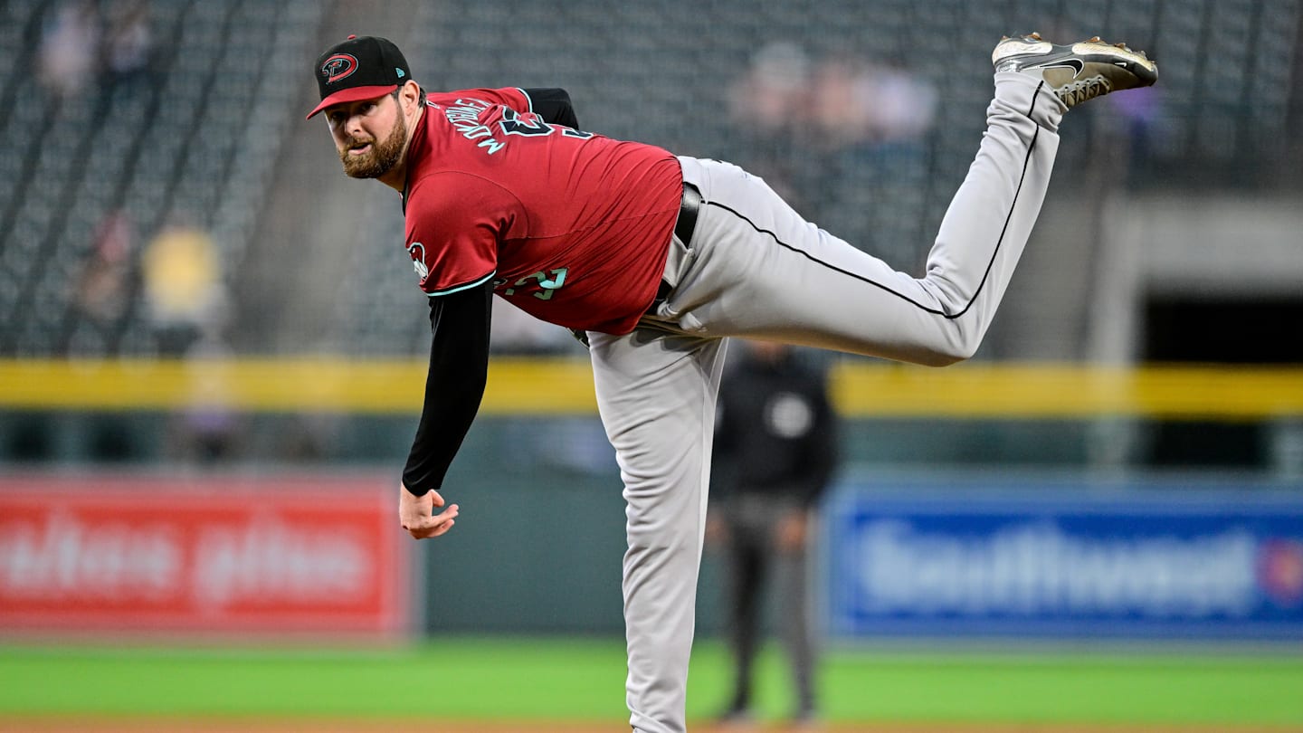 Could Rangers reunite with World Series hero after awful 2024 campaign?