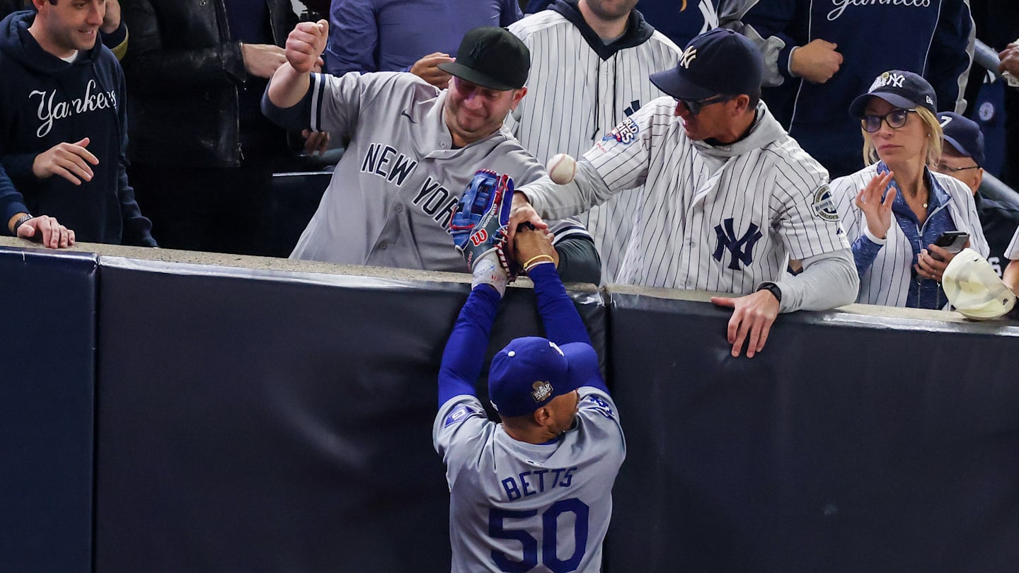 Embarrassing Yankees fan crosses several lines with dangerous Mookie Betts interference