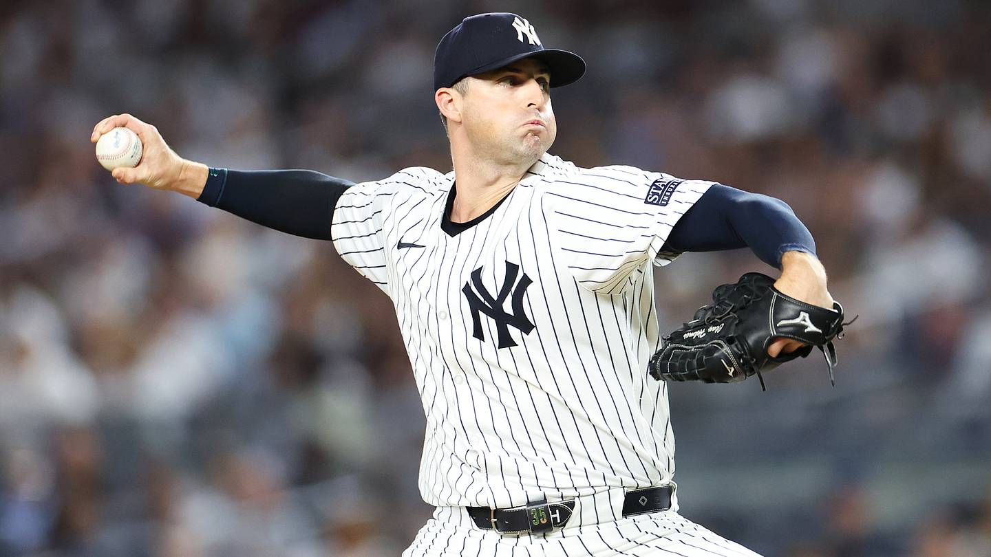 3 Yankees players from last year's team who will be missed, 2 who won't