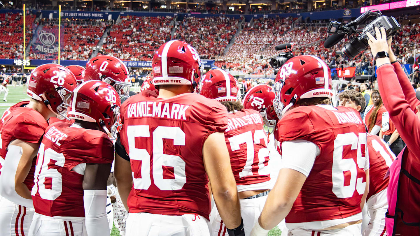 Alabama Sneaks in College Football Playoff, Who Tide Will Face in First ...